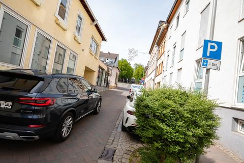 Alzey: „Kölner Teller“ bremsen künftig Verkehr in Antoniterstraße