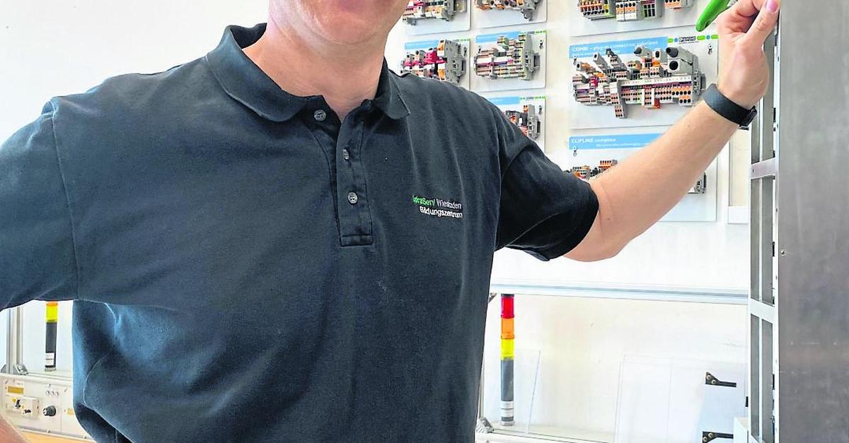 „Hier arbeite ich“: Sascha Dombo ist Ausbilder bei Infraserv