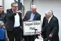 Seppel-Götze-Platz: Schild in Bingen-Büdesheim enthüllt