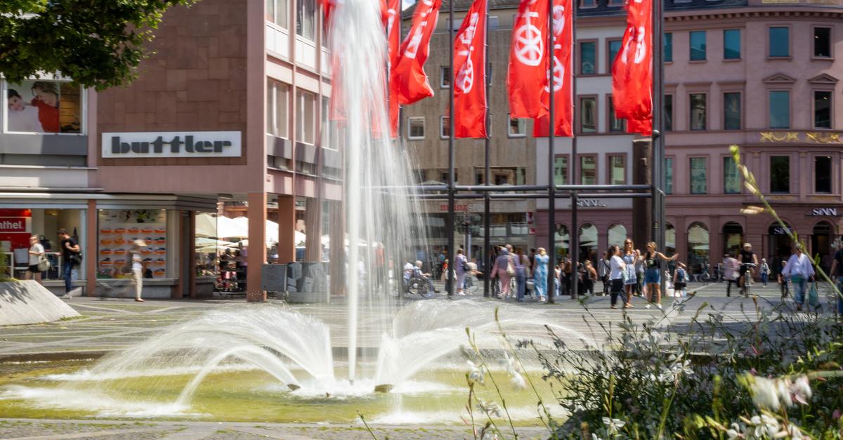 Warum das Planschen in Mainzer Brunnen verboten ist