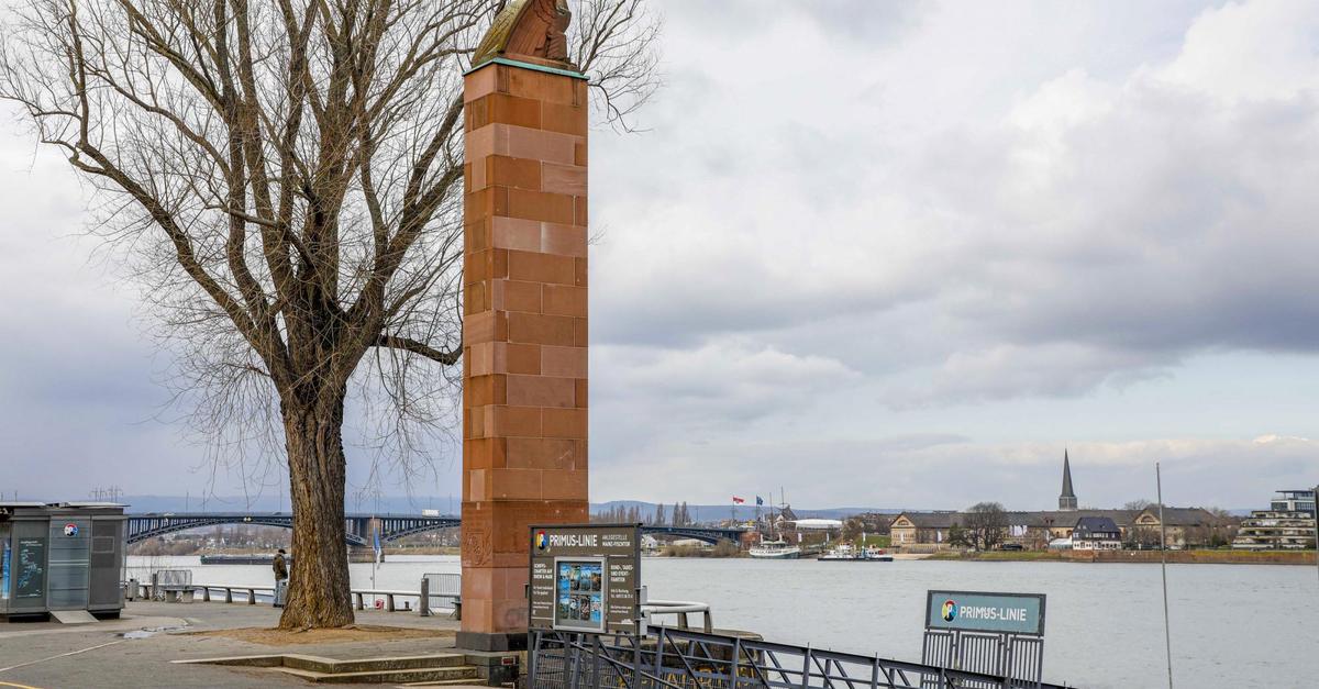 Umstrittenes Marine-Denkmal soll Einordnung bekommen