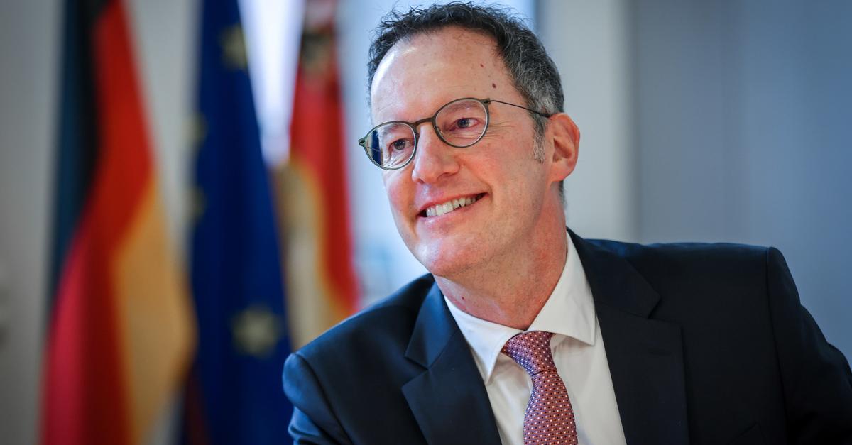 So sieht`s Wilinski: Hallo Michi, Tschüss Michi!