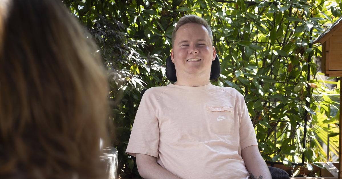 23 Jahre alt. Mainzer. Influencer. Gelähmt.