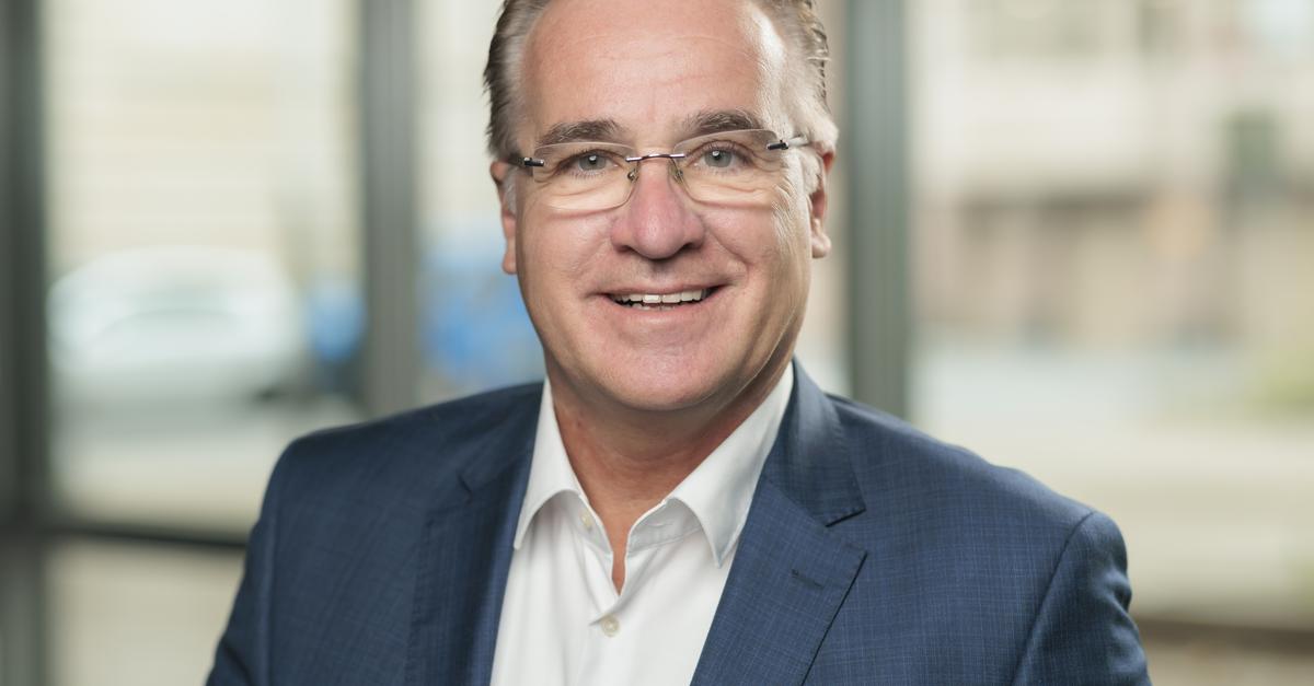 Heinz-Peter Schamp verlässt nach 30 Jahren die Volksbank Darmstadt Mainz