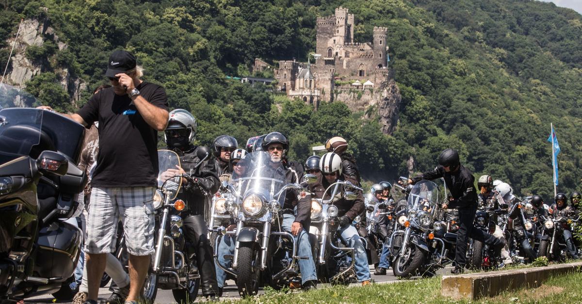 Tausende Motorräder - Harley-Spektakel in Rüdesheim und Pohl