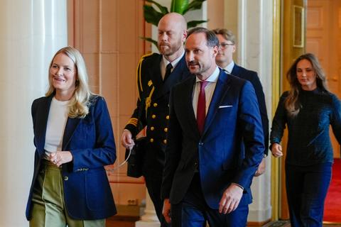 Kronprinz Haakon sagt Termin wegen Mette-Marits Krankheit ab