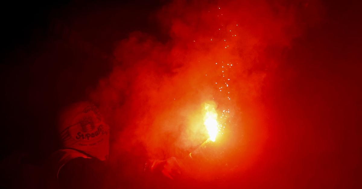 Pyro beim Derby: Hohe Strafen für HSV und St. Pauli