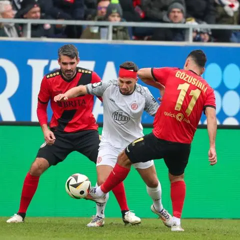 Der verjüngte SV Wehen Wiesbaden macht seinem Trainer Spaß