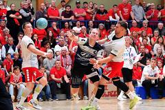 Handball, TV Nieder-Olm in Blau gegen TG Osthofen Aufstiegsrunde vl. 15 ...